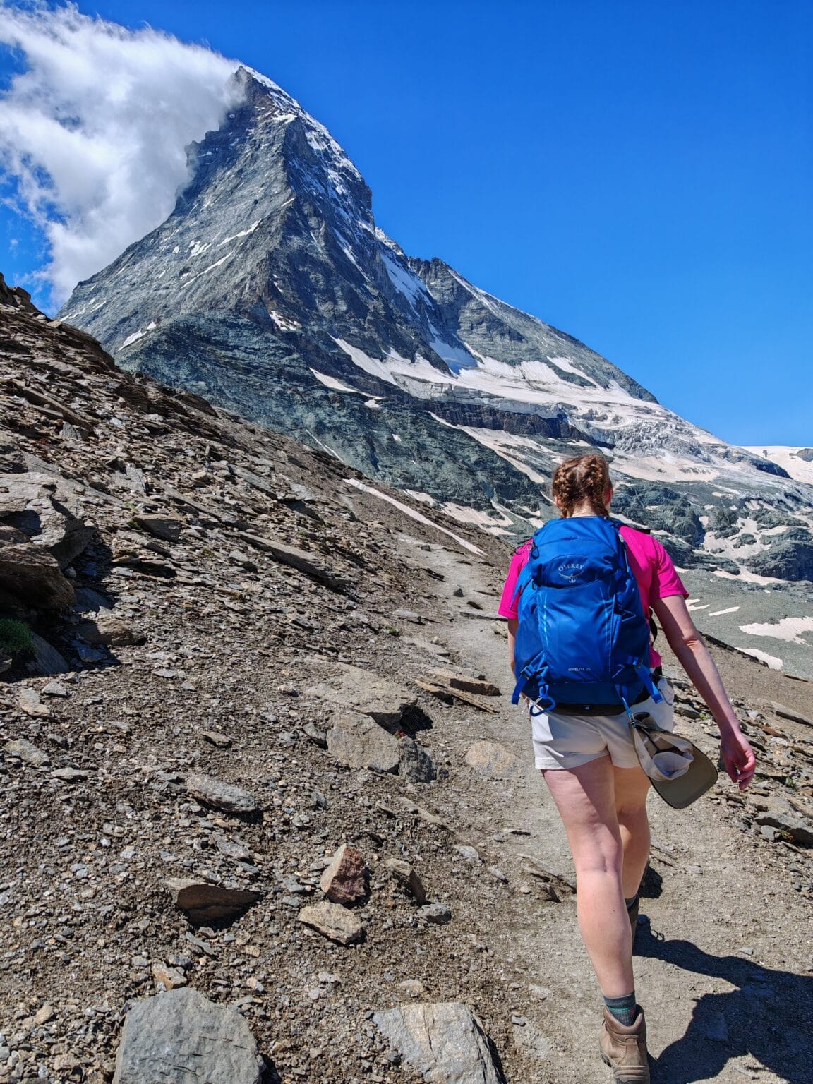 The Osprey Hikelite 26 Backpack: A Hiker's Best Friend - Backpacker's Mentality